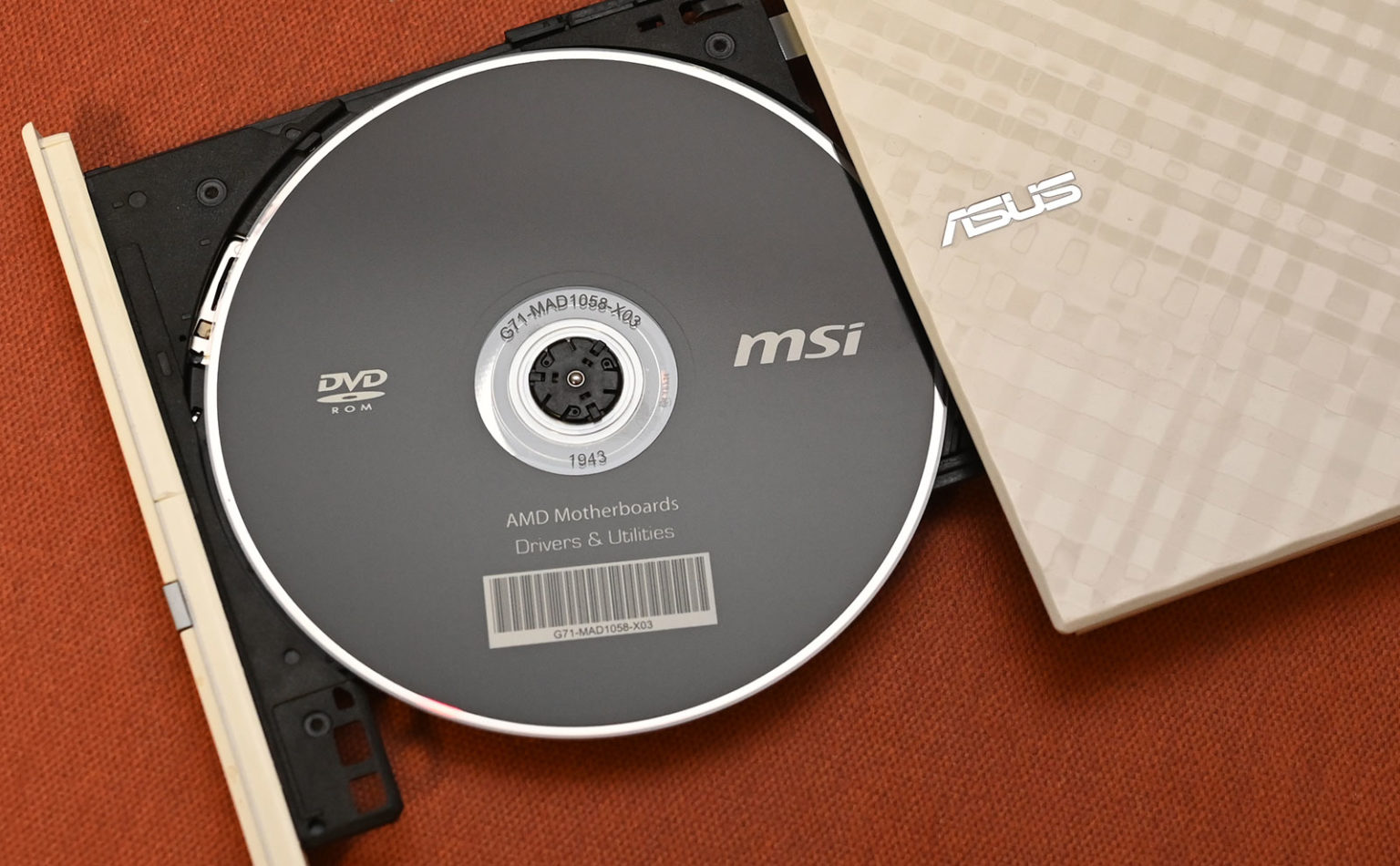 MSIのマザーボードのドライバーを一括でインストールする - PCまなぶ